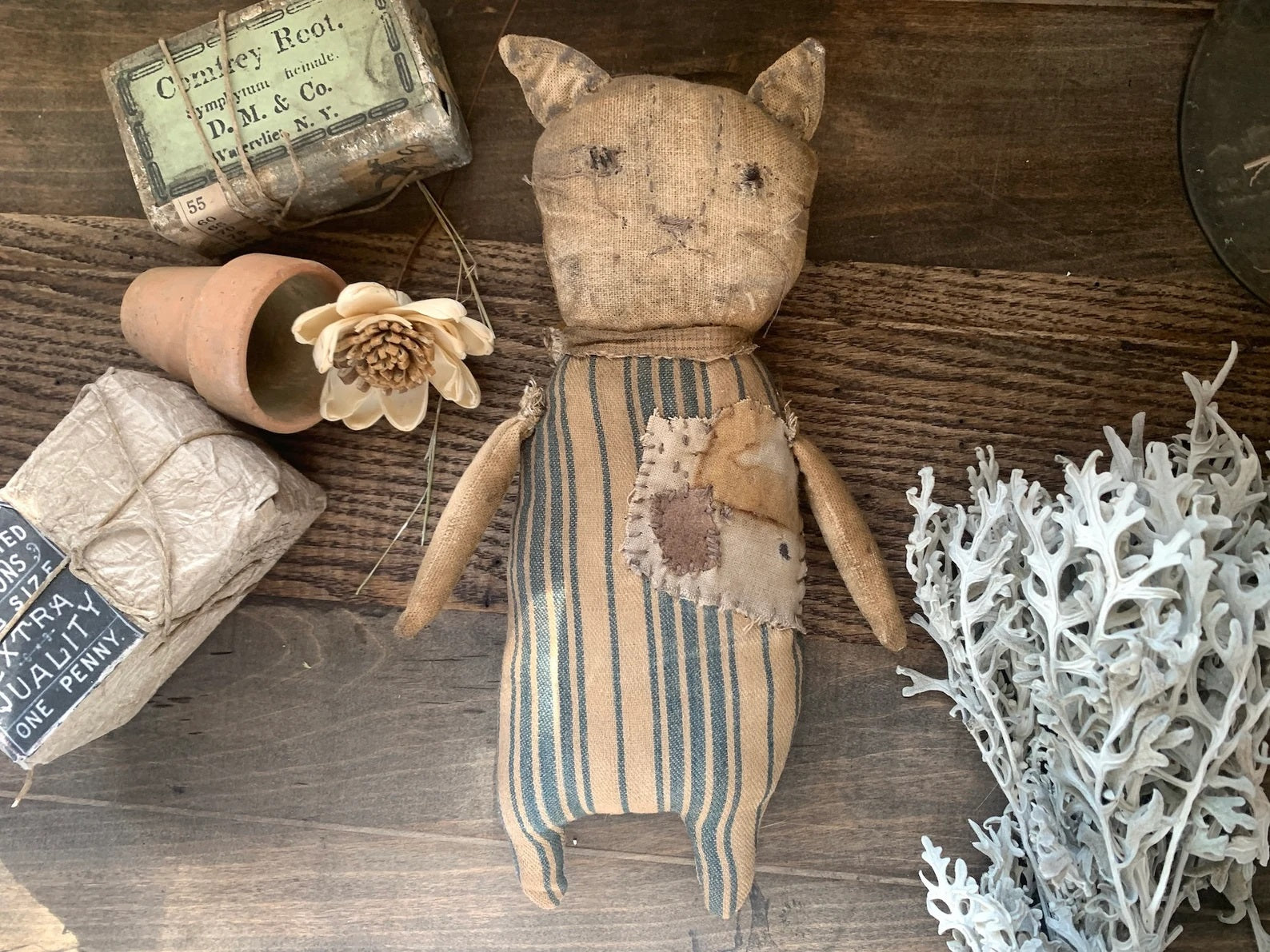 Finn the Cat Pattern design by Dru Ann Jeffries – fiddlestix designs