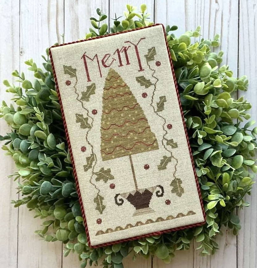Merry Tree Cross Stitch Pattern by Robin Leuschen – fiddlestix designs