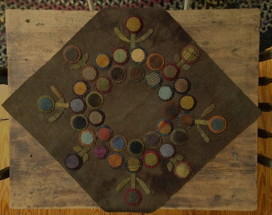 Round Robin Downloadable Penny Rug Pattern by Lynda Hall – fiddlestix ...